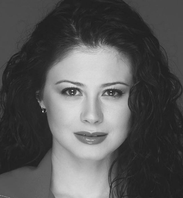 În sfârşit! CORINA DĂNILĂ a INTRAT în RÂNDUL LUMII! | Monden | Spynews.RO