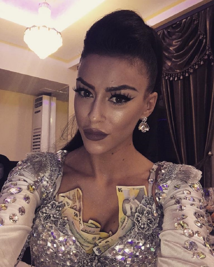 FOTO / Daniela Stan, ce sunt genele acestea? O copiază pe cea mai ...