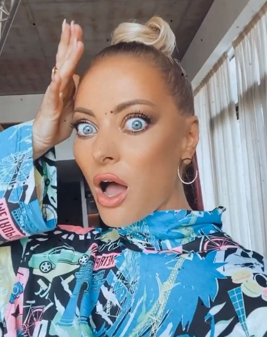 Delia, deranjată de întrebarea unei fane. Artista i-a închis gura ...