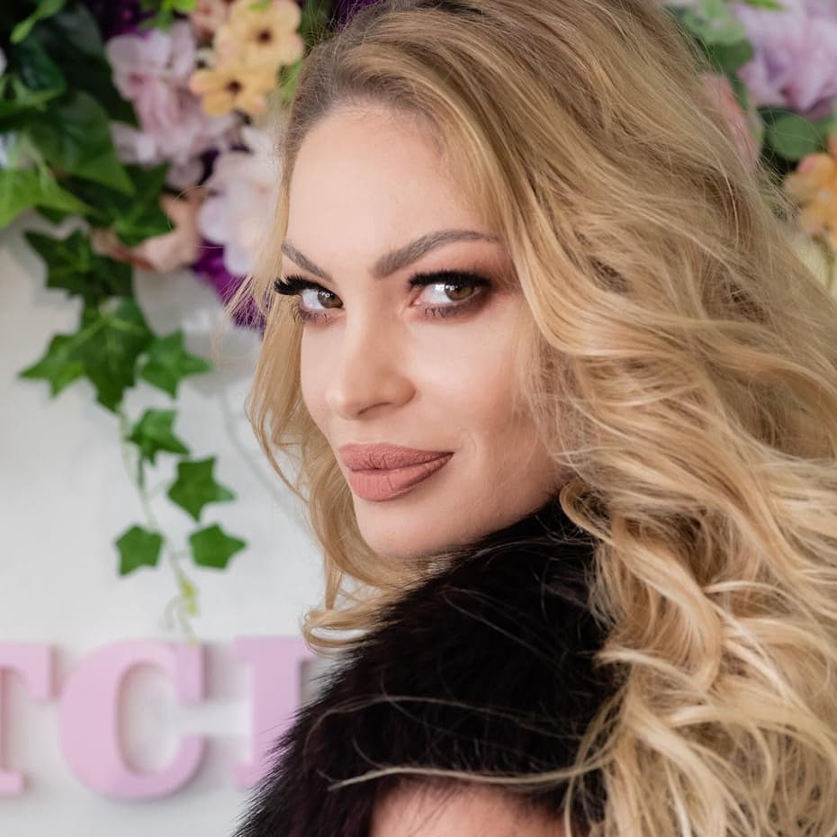FOTO / Valentina Pelinel şi Cristi Borcea se pregătesc de Valentine's ...