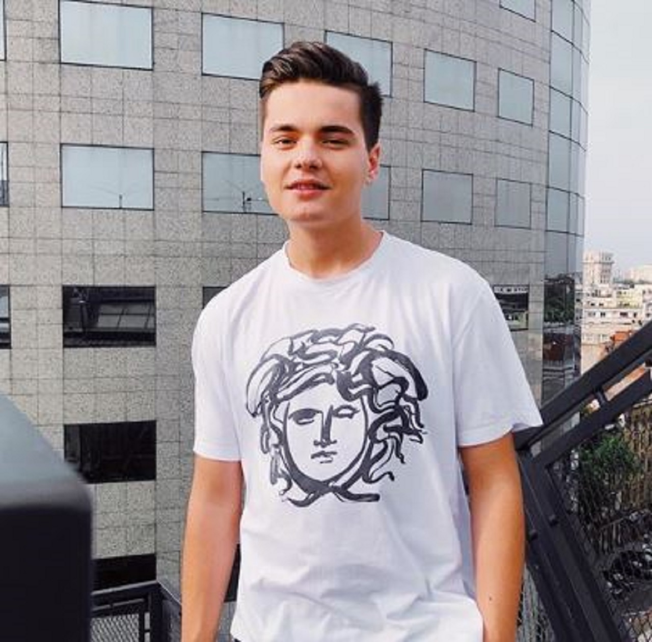 FOTO / Selly împlineşte astăzi 19 ani. Ce mesaj emoţionant a primit din ...